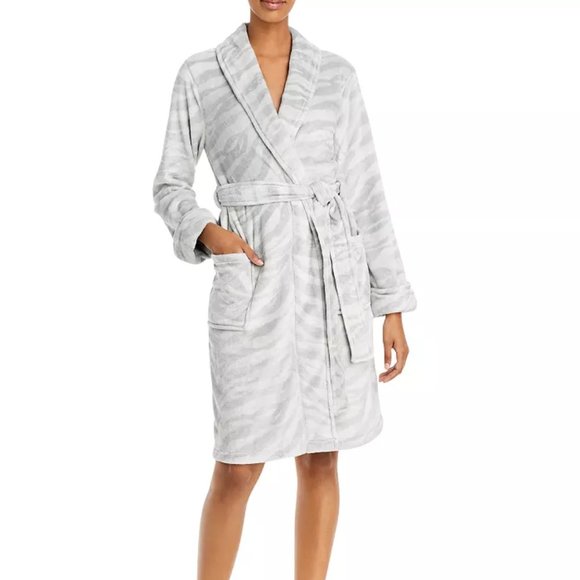 Natori | Intimates & Sleepwear | Natori Animal Print Plush Robe | Poshmark